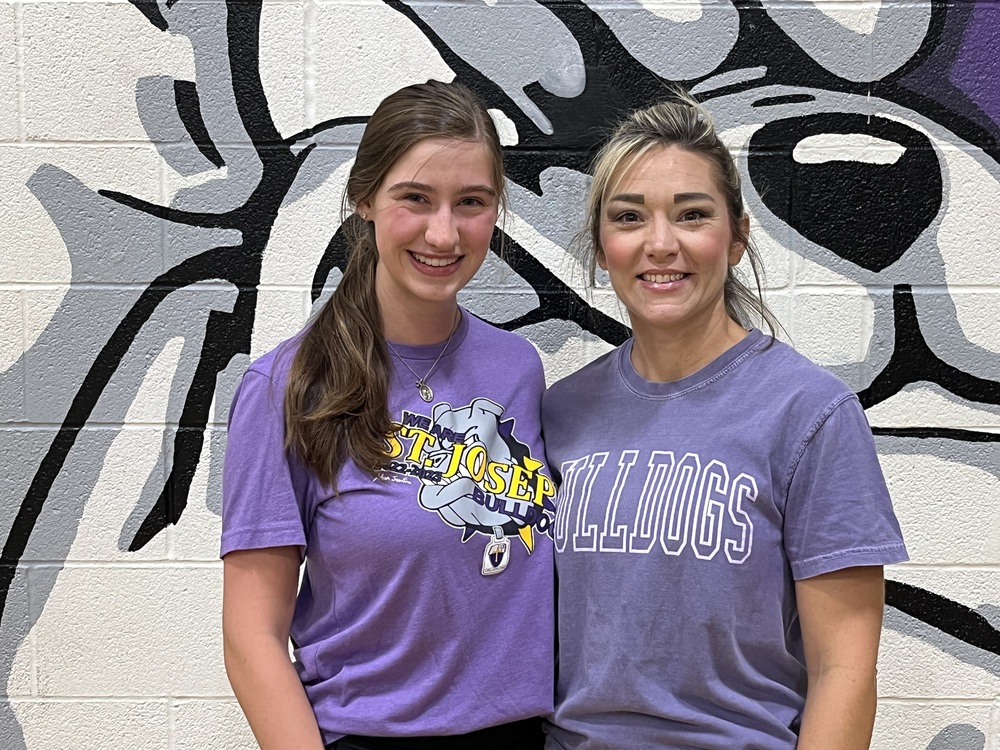 Cheerleader Camp Led By New Coaches | St. Joseph School