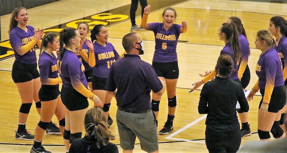 Volleyballers Win First State Tournament Contest | St. Joseph School